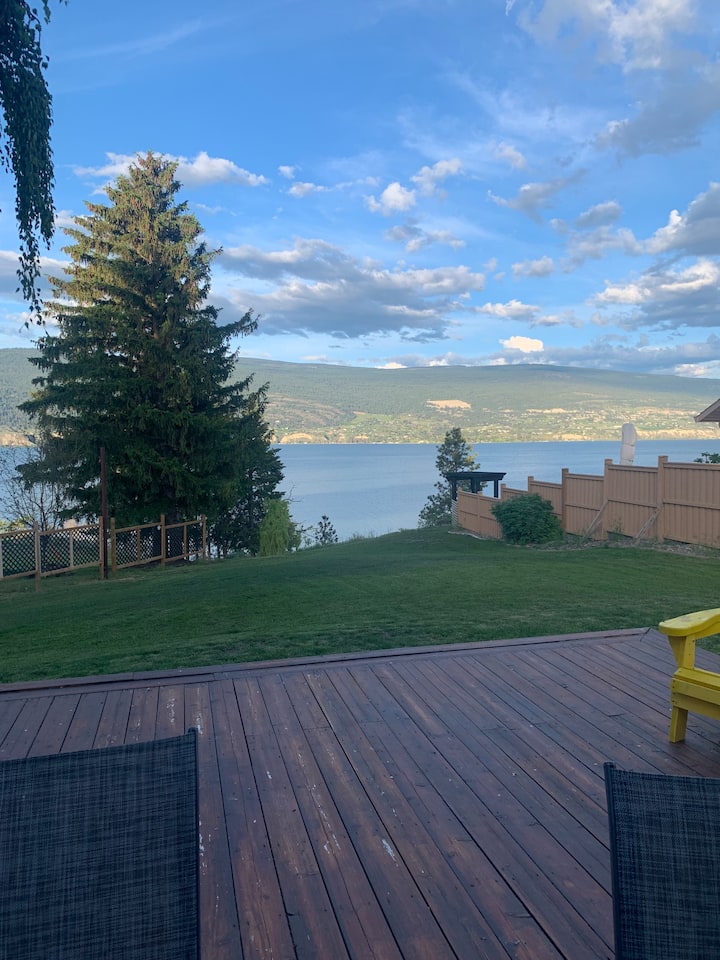 Summerland Bliss Blocks From The Beach - Summerland