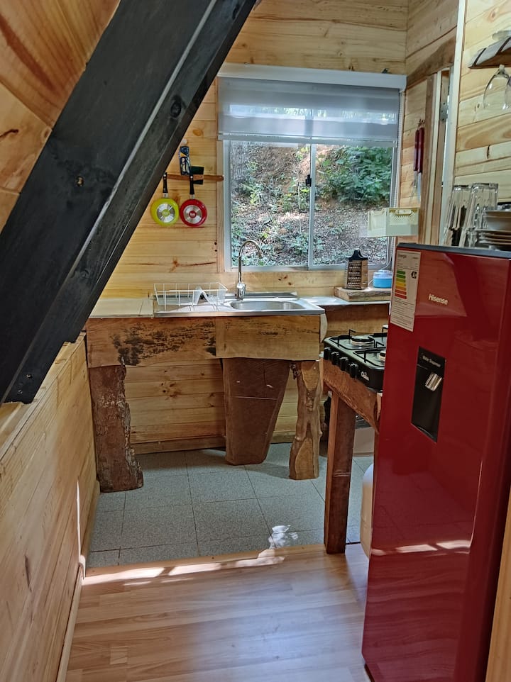 Cabaña Arrayán.
Acogedora Cabaña Para 2 Personas. - San Clemente, Chile