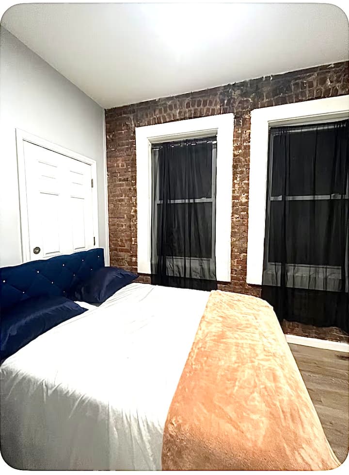 Rest & Roam - Belleville, NJ