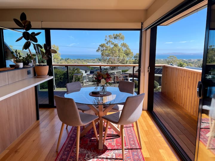 Sunset Sands Coastal Retreat With Sauna - Primrose Sands