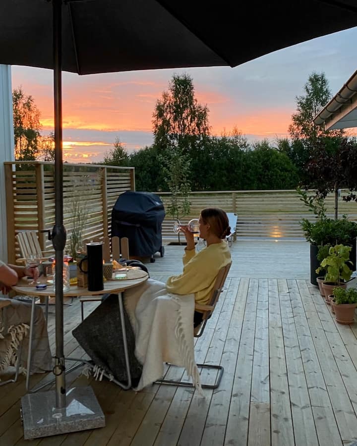 Ett Trivsamt & Barnvänligt Hus Nära Skog & Vatten. - Lidköping