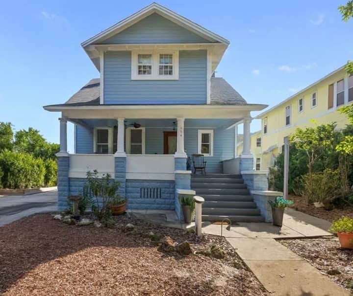 Historic Mount Dora House- Lower Level Duplex - Mount Dora, FL