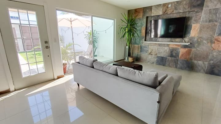 Casa Aruma Con Piscina Y Jardin En Teques - Tequesquitengo