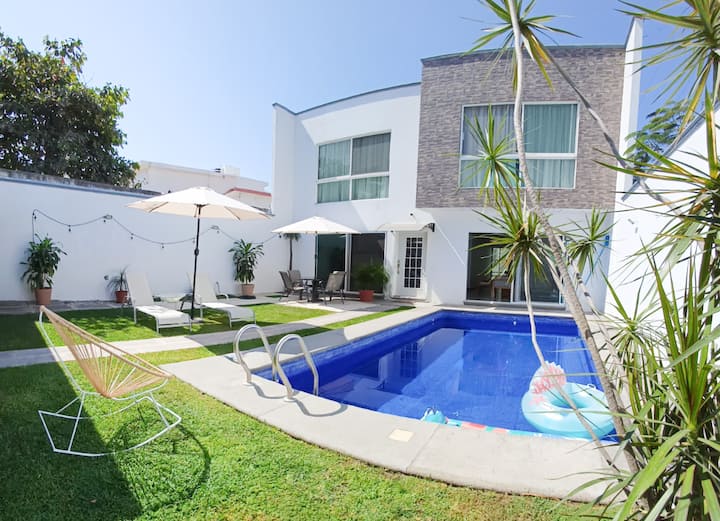 Casa Aakal Con Piscina Y Jardin En Teques - Tequesquitengo