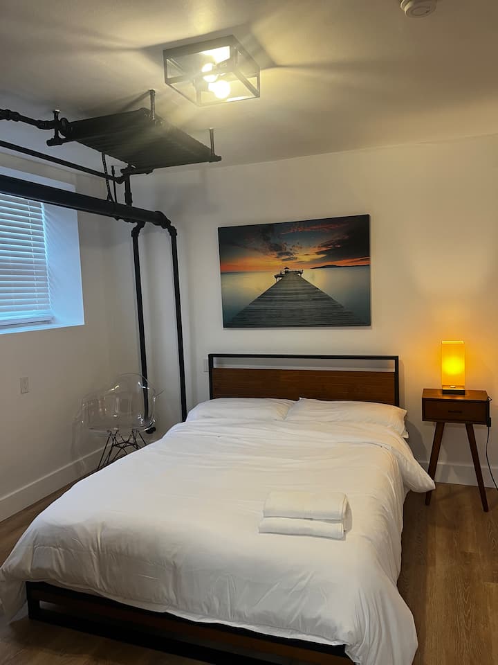 Private Garden Condo Minutes From Nyc And Park - North Bergen, NJ