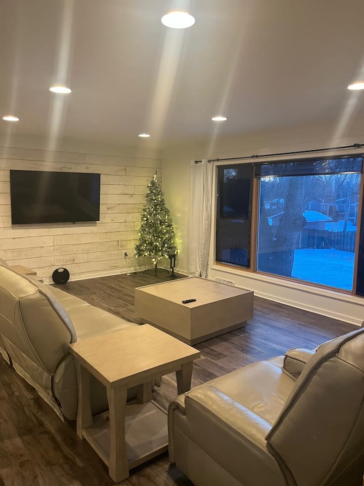 Airbnb - Farmington, MN