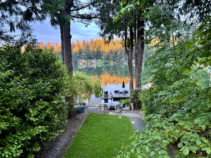 The Lakehouse Retreat - Kent, WA