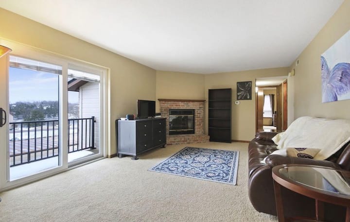 Peaceful Apartment In Prime Colombia Location - Columbia, MO