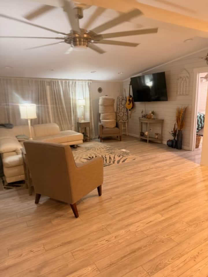 Sassa Sugga Shack - Homosassa, FL