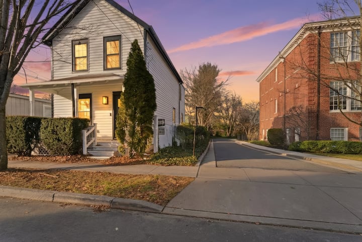 The Ivy In Downtown Princeton - Princeton, NJ