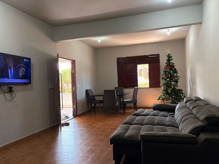 Casa De Hóspedes Sua Família Perto De Tudo - Santarém