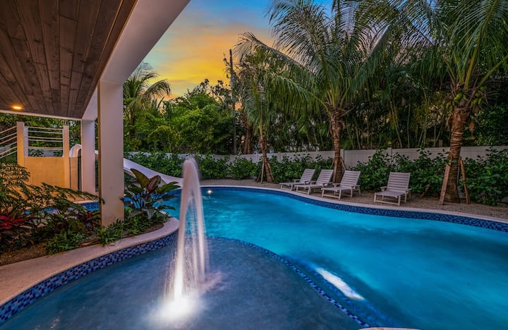 Luxury Lido Escape W/ Pool, Slide, Spa & Rooftop! - Sarasota, FL