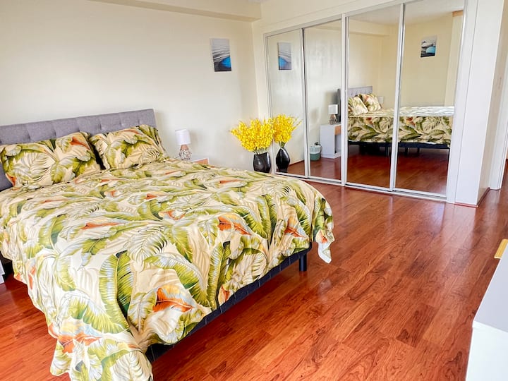 Centrally Located, Elevators, Pool, Wifi And A/c - Hilo, HI