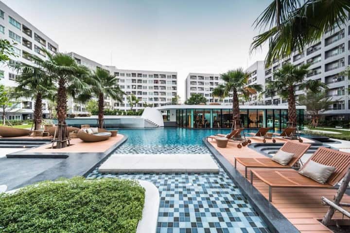 Studio With Pool And Gym, True Digital Park - Phra Khanong