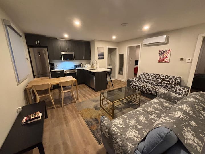 Amazing 4bdr In The Heart Of Plateau Mont-royal - Laval, Quebec, Canadà