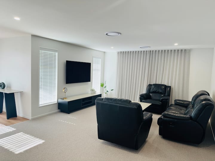 Relaxing Stay In Modern Home - Blenheim