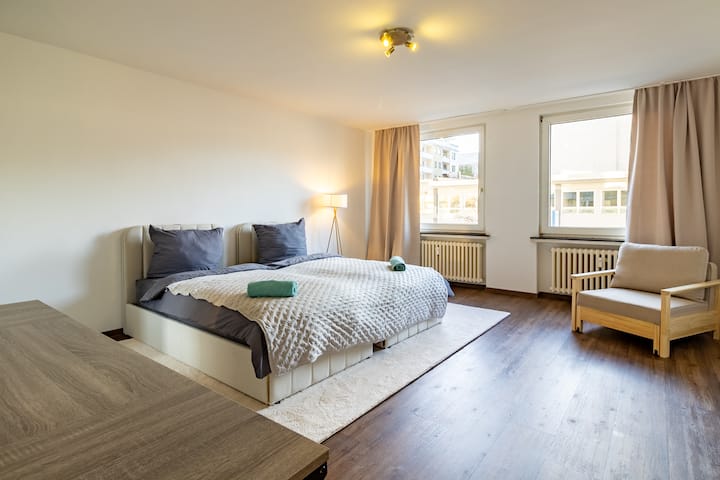 Helle 3-zimmer-wohnung Ca. 100 M² Im Zentrum - Braunschweig