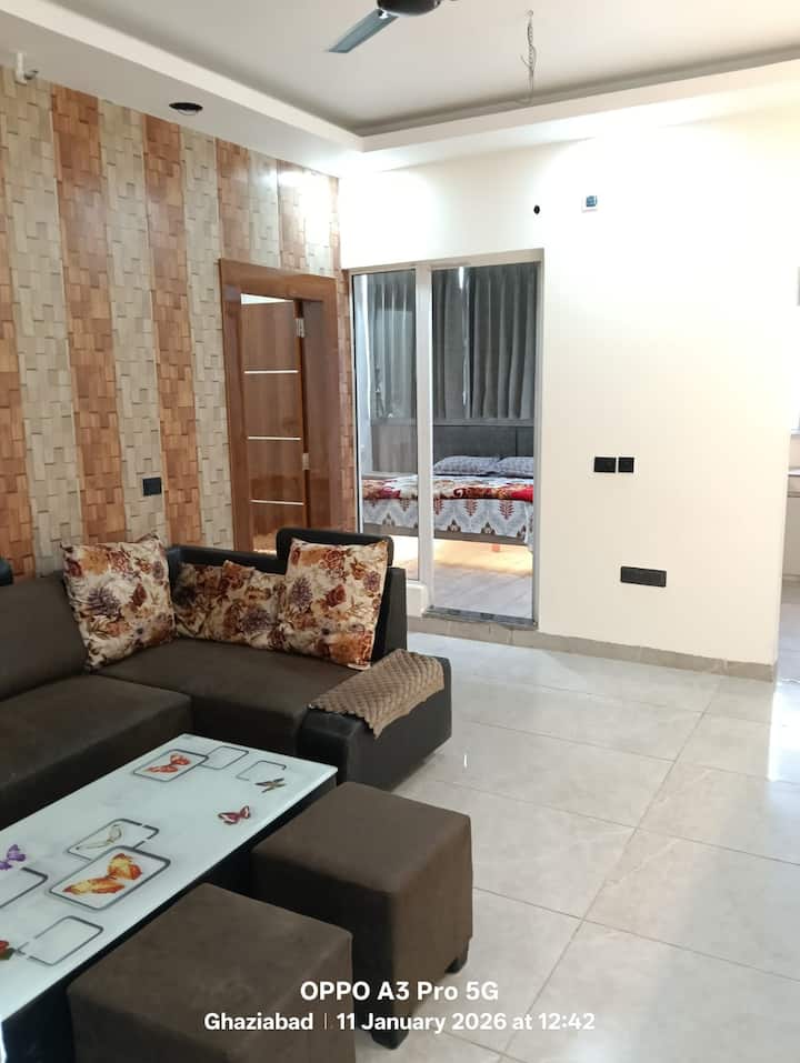 Nestled In The Heart Of Ghaziabad, Situated In Nh - Ghaziabad