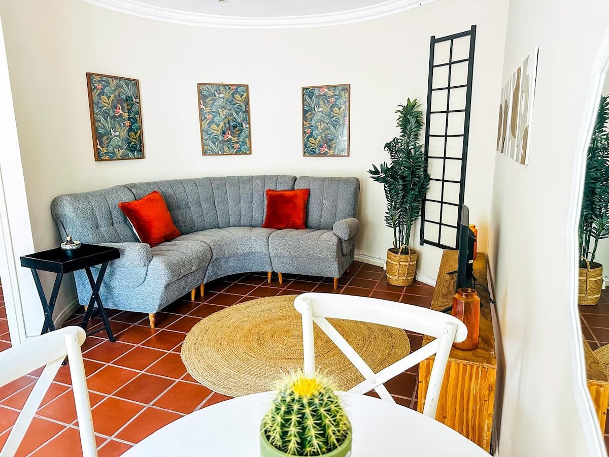 Grand cottage confortable à Palms - Appartements à louer à Randburg ...