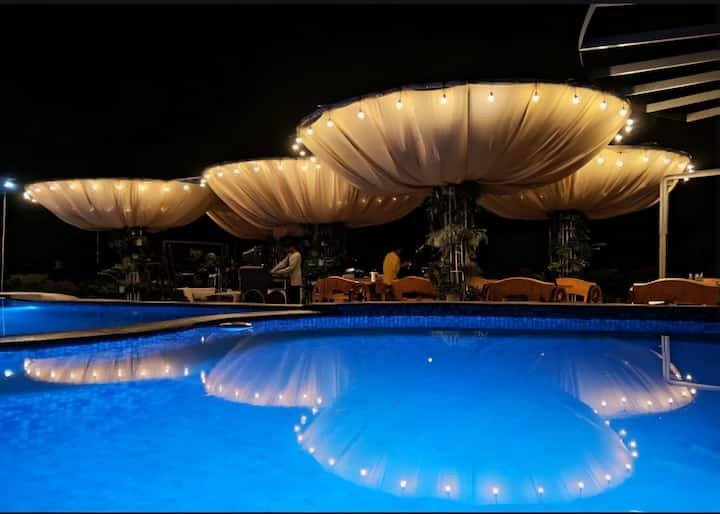 Fem's Blooming Paradise - Private Resort - Alaminos