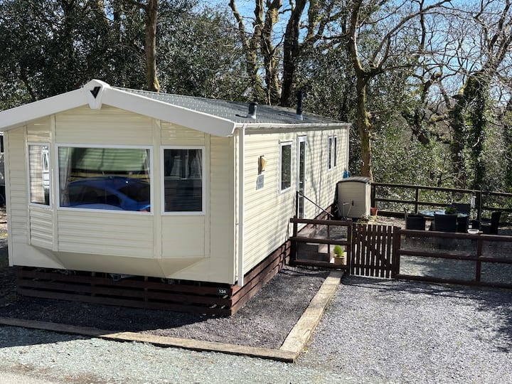 3 Bed Woodland Caravan - Porthmadog