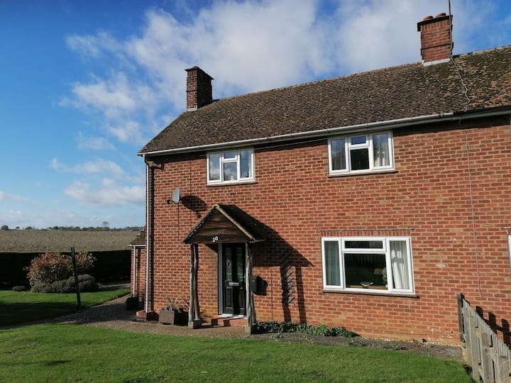 Lovely House In Quiet Northamptonshire Village - Towcester