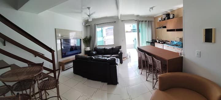 Lugar Tranquilo E Abençoado Acesso A Todo Comércio - Bombinhas