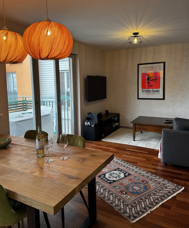 Ruhig Und Zentrale Loft-artige 3-zimmer Wohnung - Unterhaching