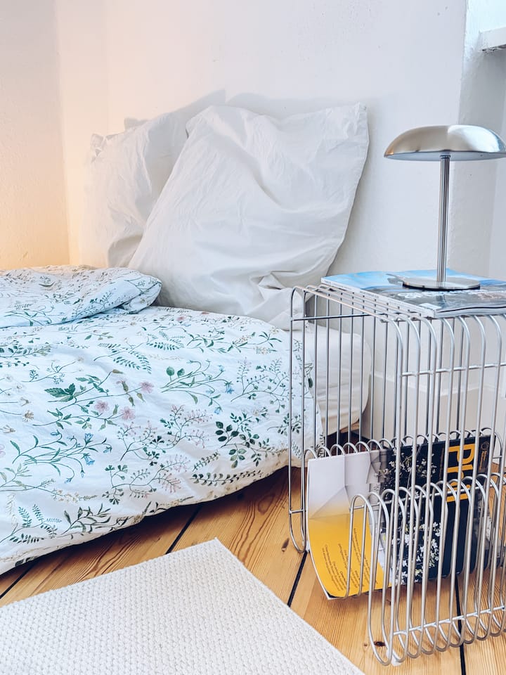 Bright Minimal Room In Berlin Mitte - Berlin