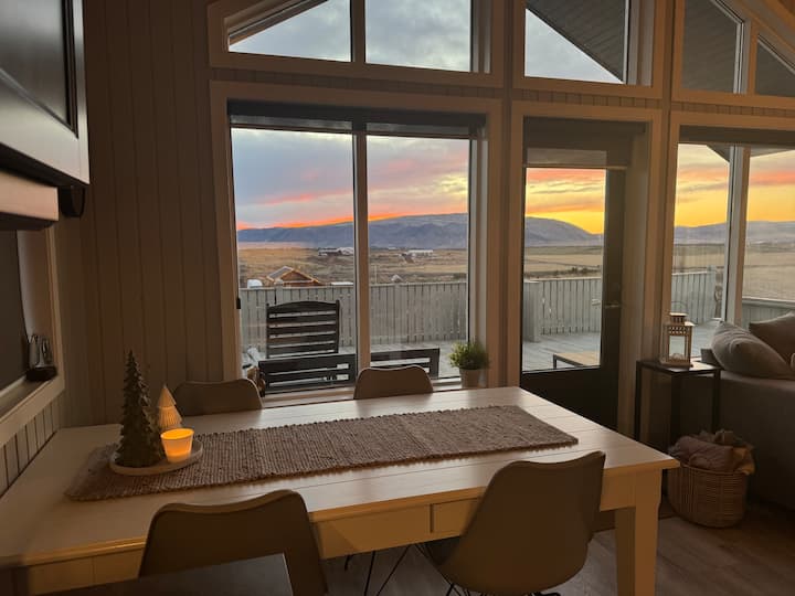 Cozy Cabin Near Tourist Attractions - Islandia