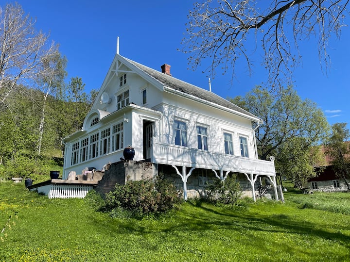 Sølvfest Ved Dyrøyhamn - Dyrøy