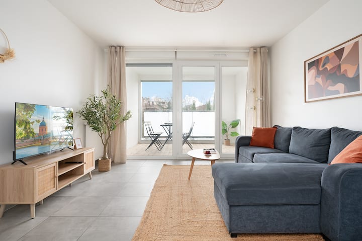 T2 Terrasse • Toulouse Patte D'oie • Parking Métro - Le Zénith Toulouse Métropole