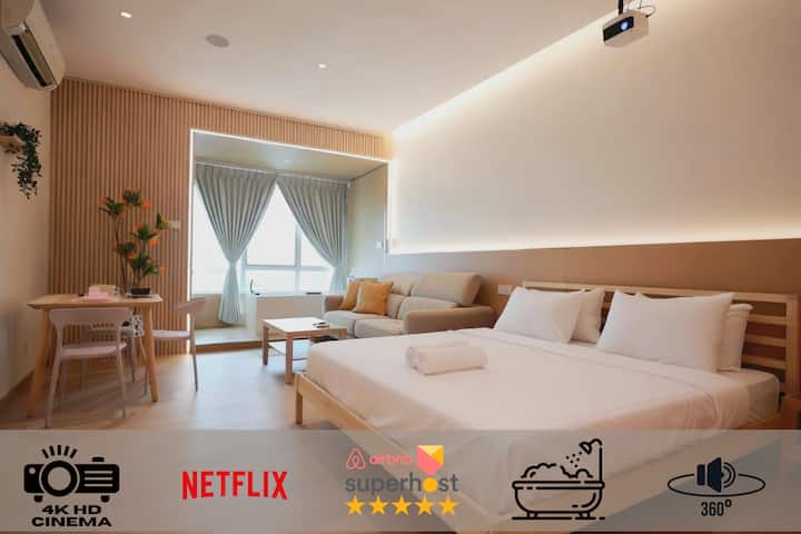 Muji Luxury Jiacuzzi | Austin Center 2pax - Johor Bahru