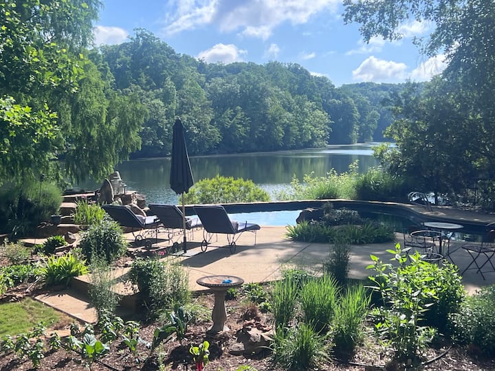*Uga Sports*parent Weekend*music*lake View*pool* - Athens, GA