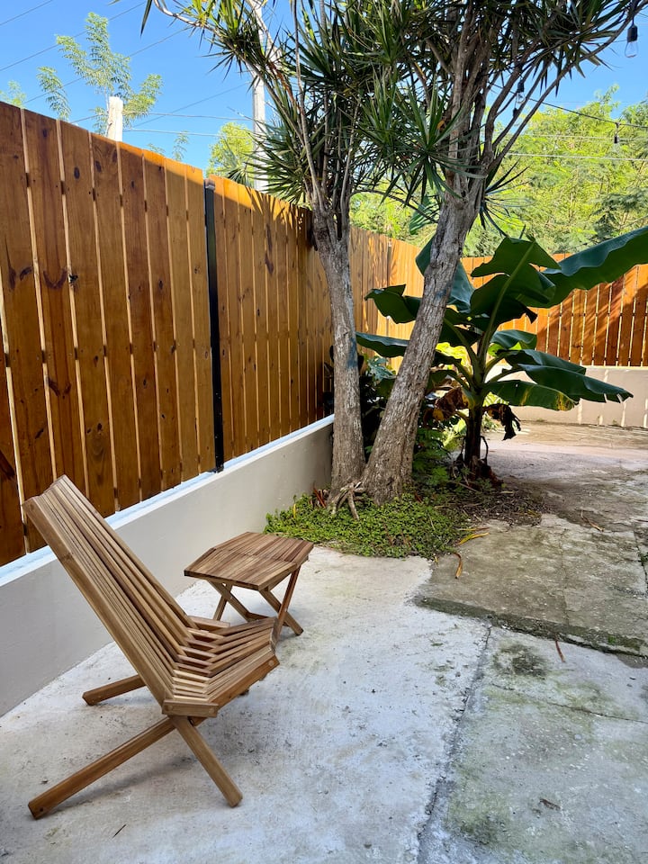 Picasso Escape — Mango Villas By Staypr - Levittown