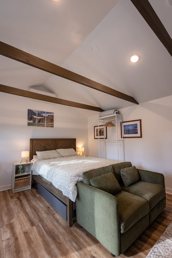 Cozy Adu In Se Portland - Happy Valley, OR