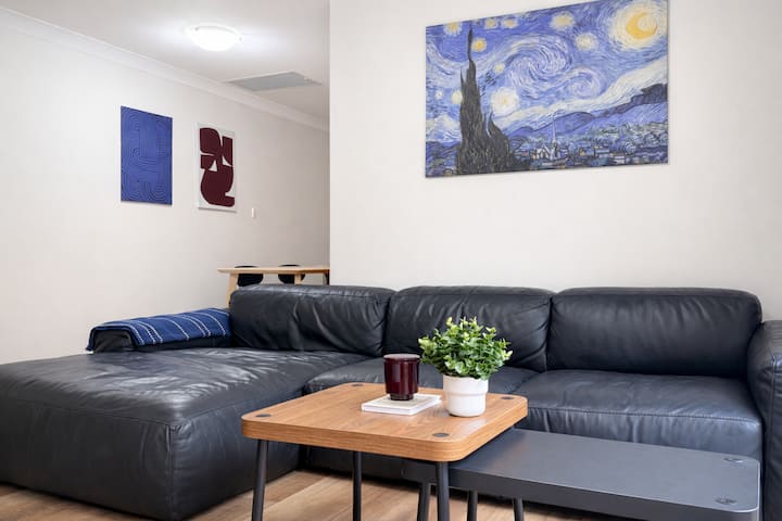 Stylish Unit In Epping Central - Hornsby