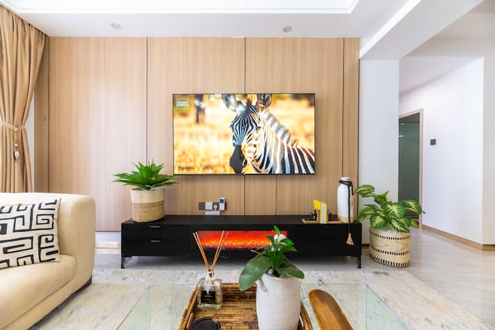 Afroluxe|2br|guestlobby|chef|heatedpool|garden|gym - Kenya