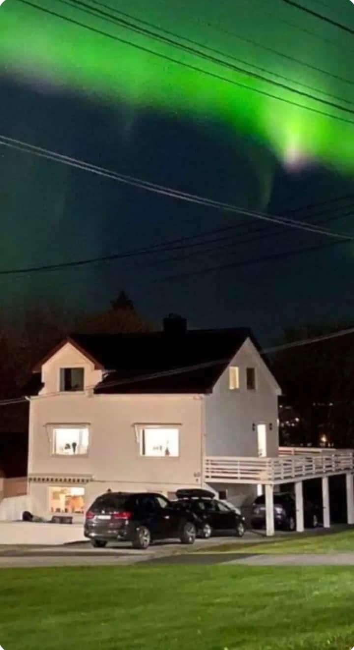 House, 3 Bedrooms, 2bathroom, 4 Mins Walk To Moa - Ålesund