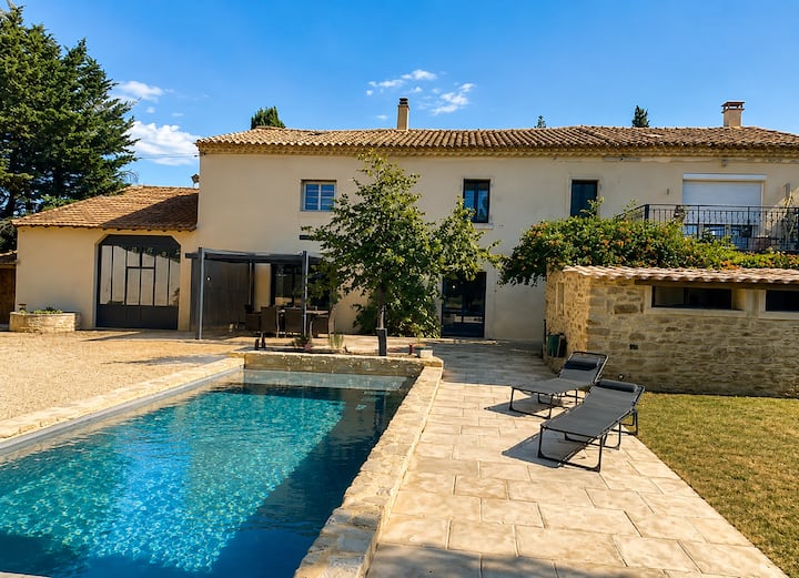 Maison De Caractère + 1 Gîte, 
Idéalement Située - Drôme