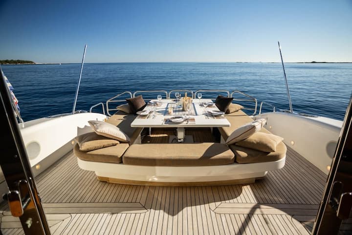 Yacht à La Marina D’agadir 10 Personnes 4 Cabines - Agadir