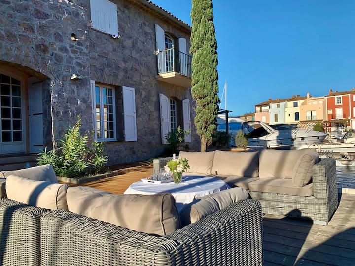 Très Grande Maison à Port Grimaud / Amarrage 14m - Grimaud