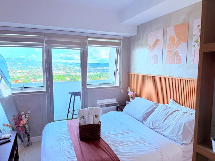 Mountain View Studio W/ Balcony At The Residences - San Mateo