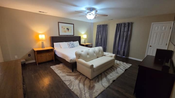 4 Br Retreat And Comfort & Sleeps 20+ - 제르맨타운