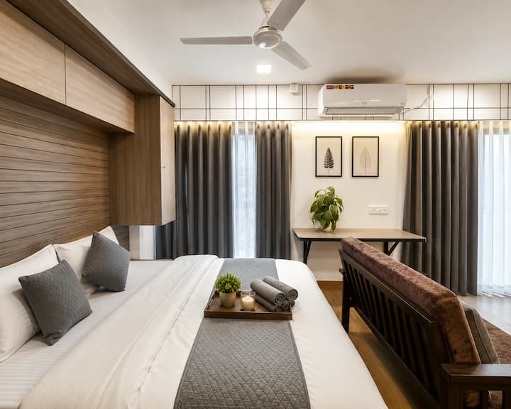 Silver Sun By Superhomes - Pune
