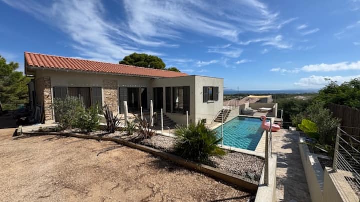 Grande Maison Vue Mer Sur La Presqu’île De Giens - Carqueiranne