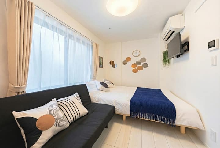 【新宿駅まで5分/渋谷駅まで10分/池袋駅から徒歩7分】静かなエリア/3名様/ダブルベッド1台 - Ikebukuro