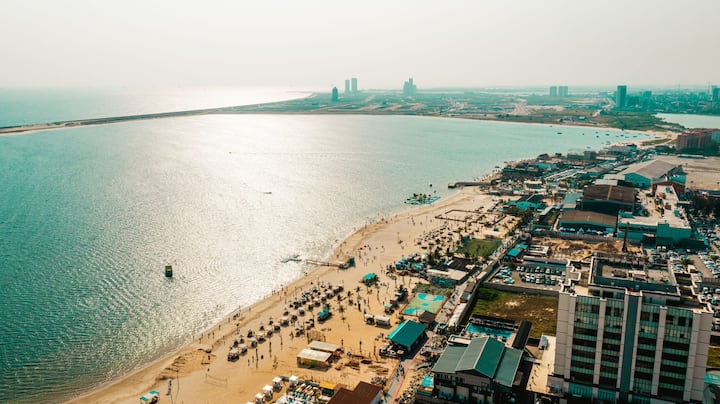 Stylish Lagos Villa W/ Private Car, Beaches Nearby - Nigeria