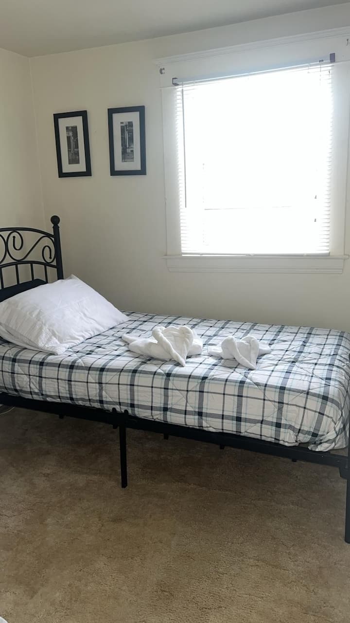 Dominion Inn Room 1 - Saint John