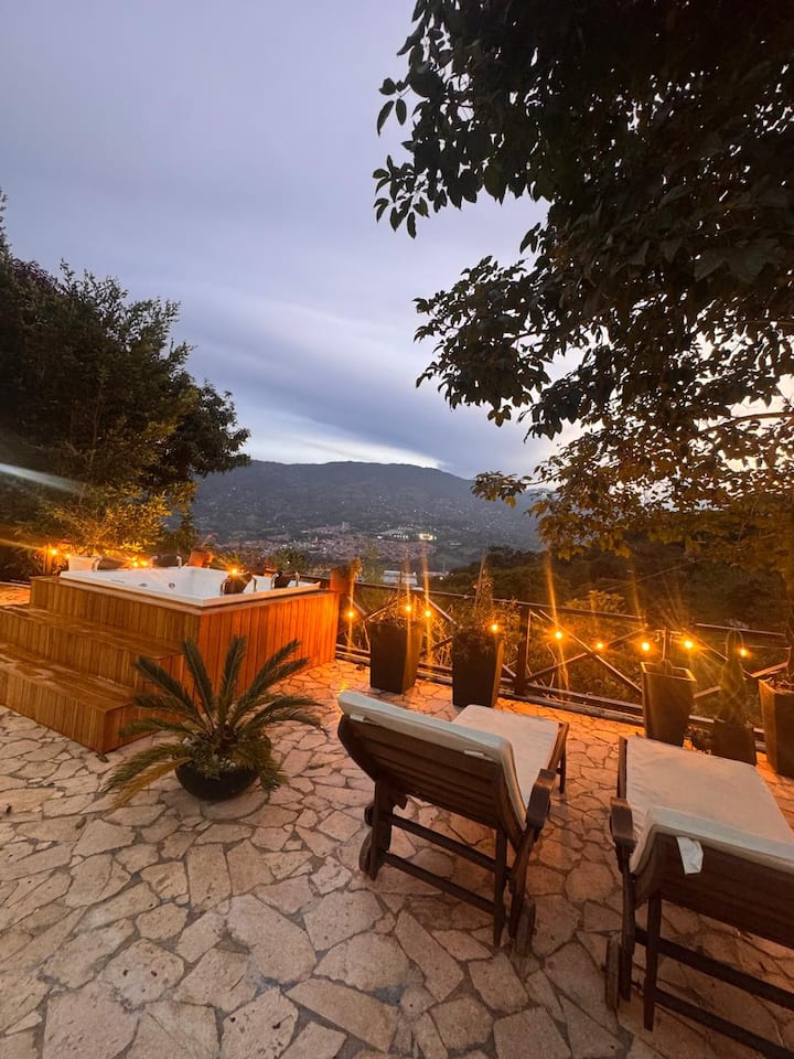 Hermosa Cabaña Girardota Con Jacuzzi, Linda Vista - Girardota